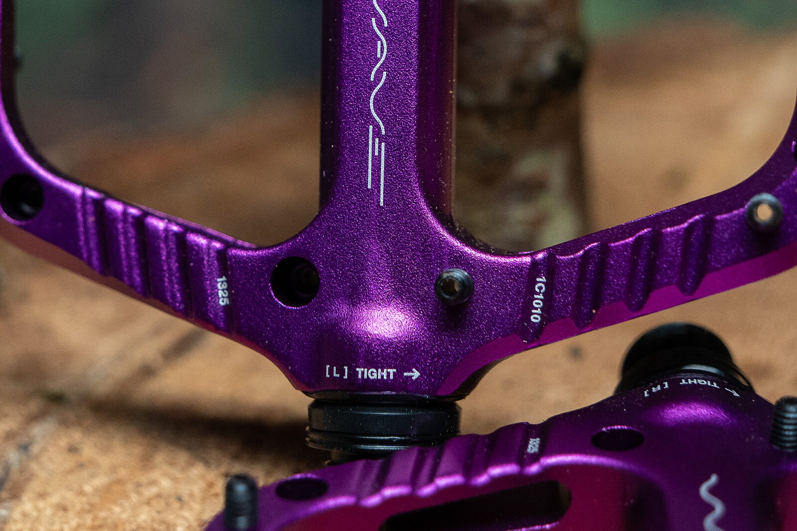 Component Review | OneUp Wave Pedals | Freehub Magazine
